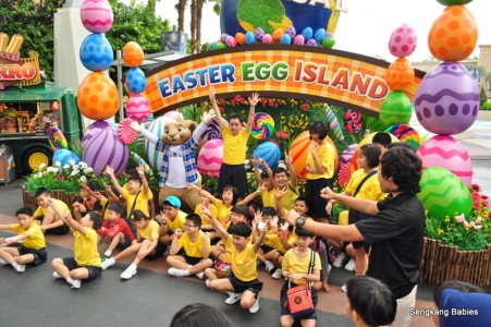 Easter Egg hunting at Universal Studios - Sengkang Babies