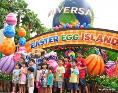 Easter Egg hunting at Universal Studios - Sengkang Babies